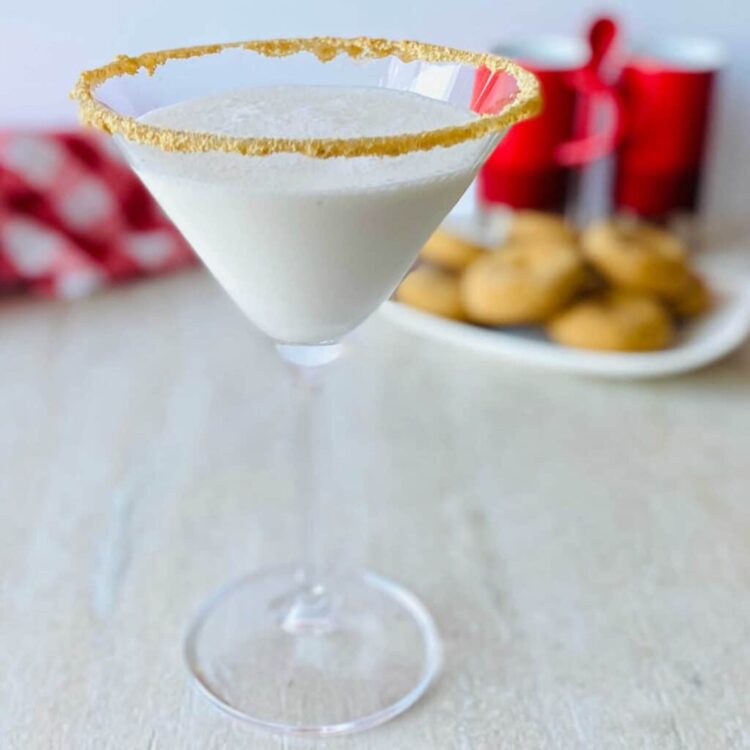 17 Christmas Martini Recipes for Your Next Holiday Party - Insanely Good