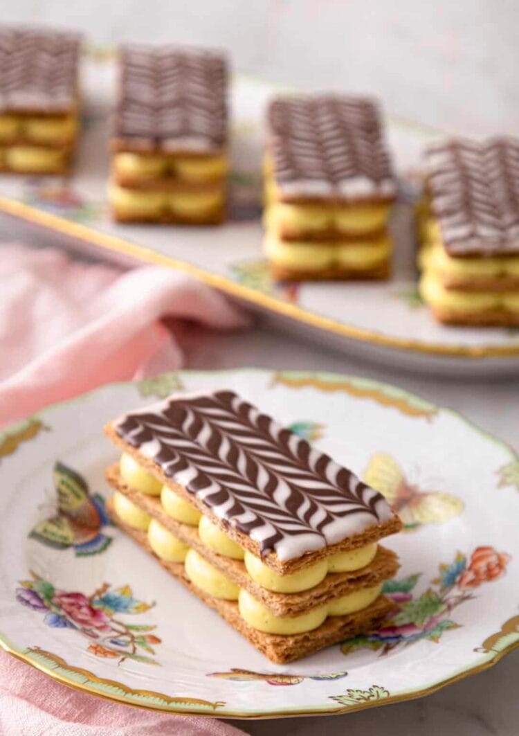 21 Puff Pastry Desserts Anyone Can Make - Insanely Good