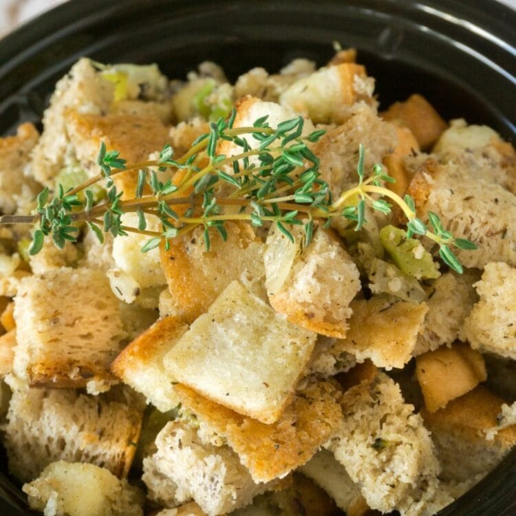 25 Christmas Crockpot Recipes We Love - Insanely Good