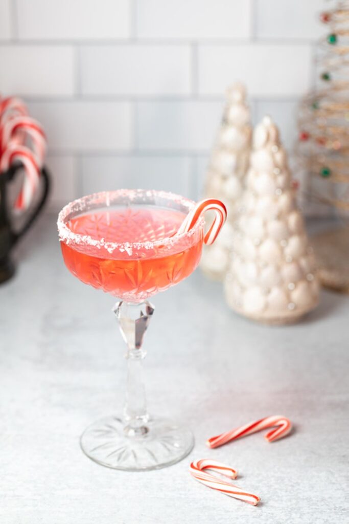 17 Christmas Martini Recipes for Your Next Holiday Party - Insanely Good