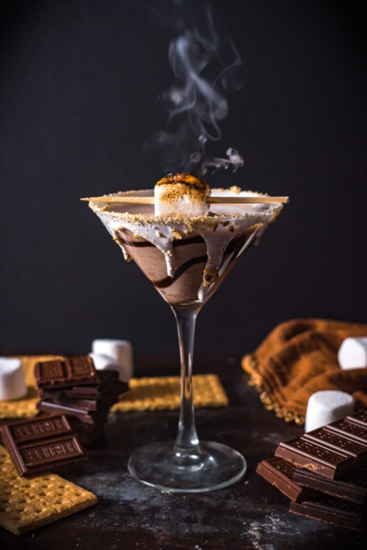 17 Christmas Martini Recipes for Your Next Holiday Party - Insanely Good