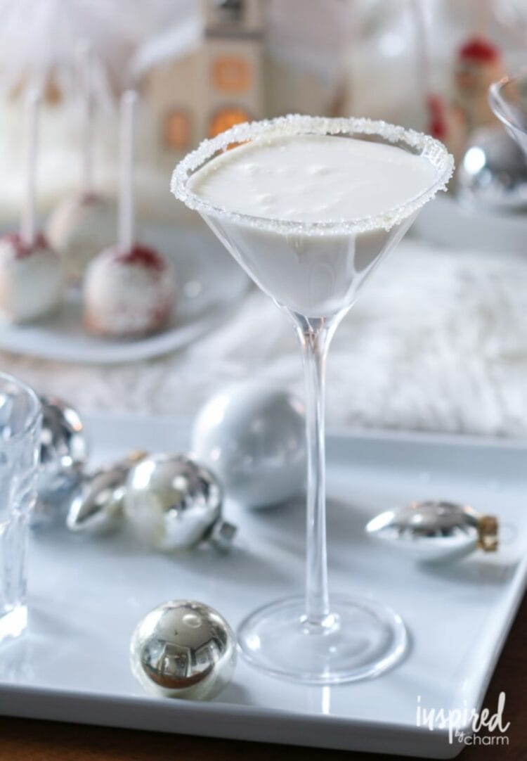 17 Christmas Martini Recipes for Your Next Holiday Party - Insanely Good