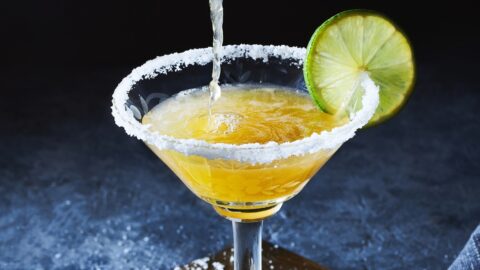 13 Shimmering Gold Cocktails to Dazzle Your Guests - Insanely Good