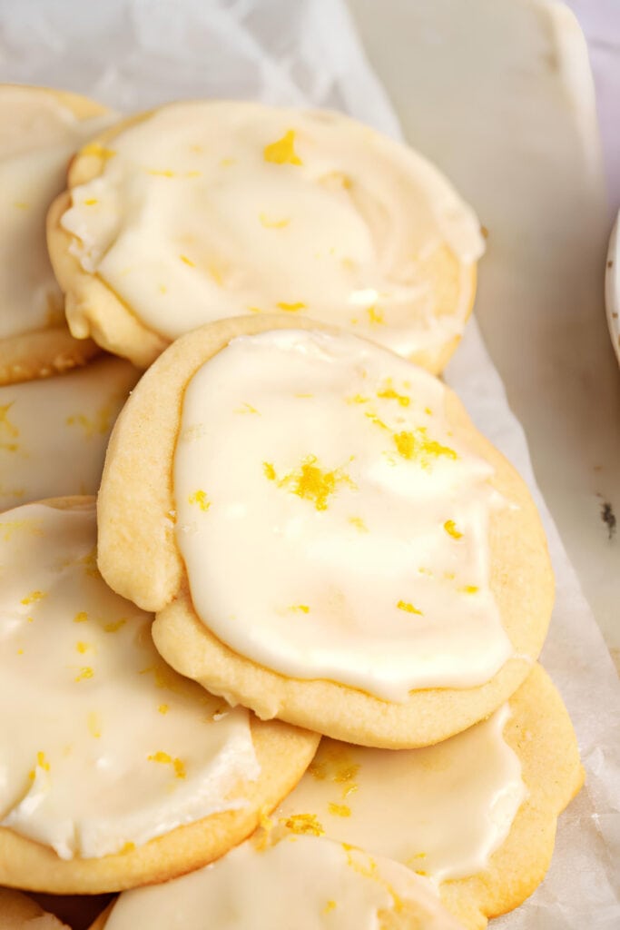 Lemon Shortbread Cookies (+ Easy Recipe) - Insanely Good