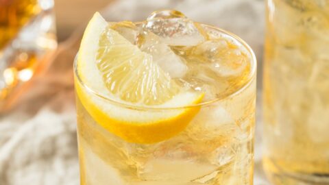 Seven and Seven Cocktail Recipe - Insanely Good