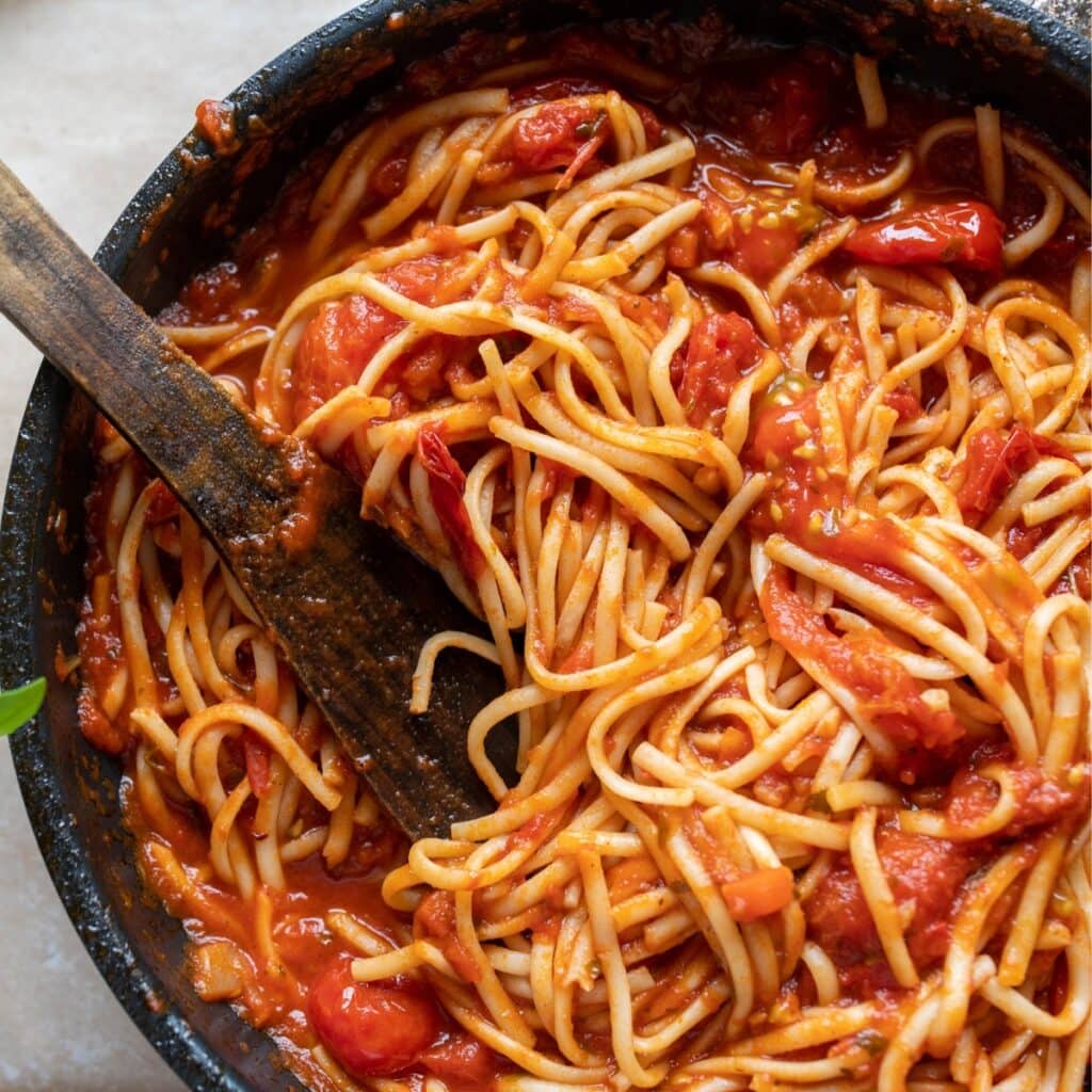 Easy One-Pot Spaghetti with Meat Sauce - Insanely Good