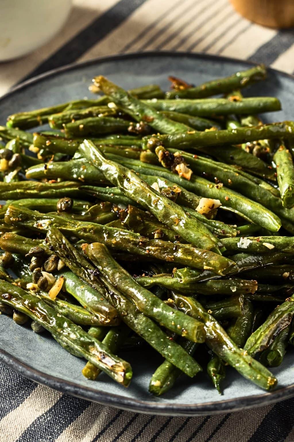 Oven-Roasted Green Beans (Easy Side Dish) - Insanely Good