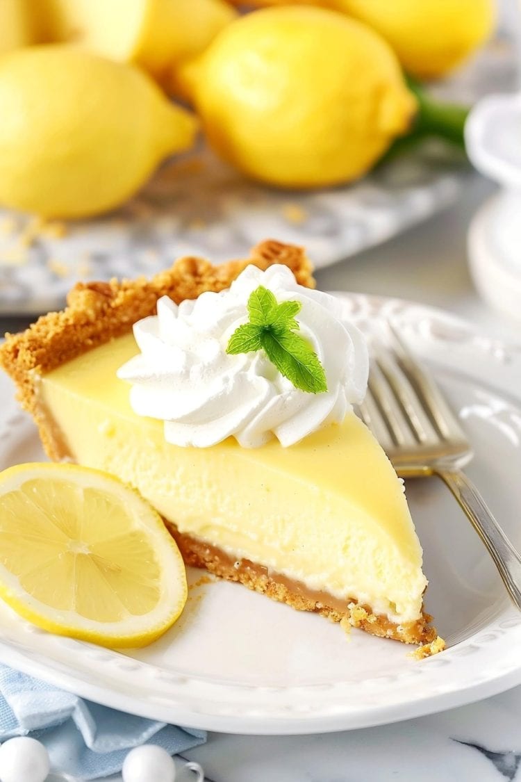 No-Bake Lemon Icebox Pie Recipe - Insanely Good
