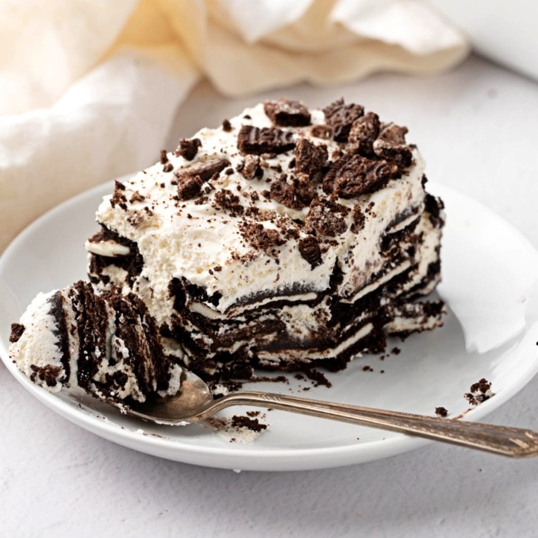 Oreo Icebox Cake - Insanely Good