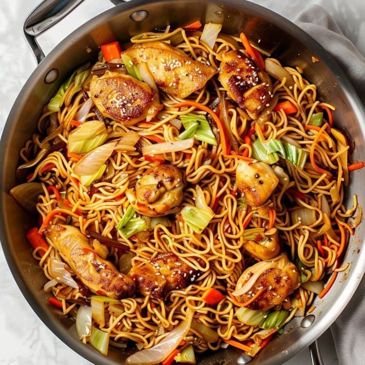 Yakisoba Chicken - Insanely Good