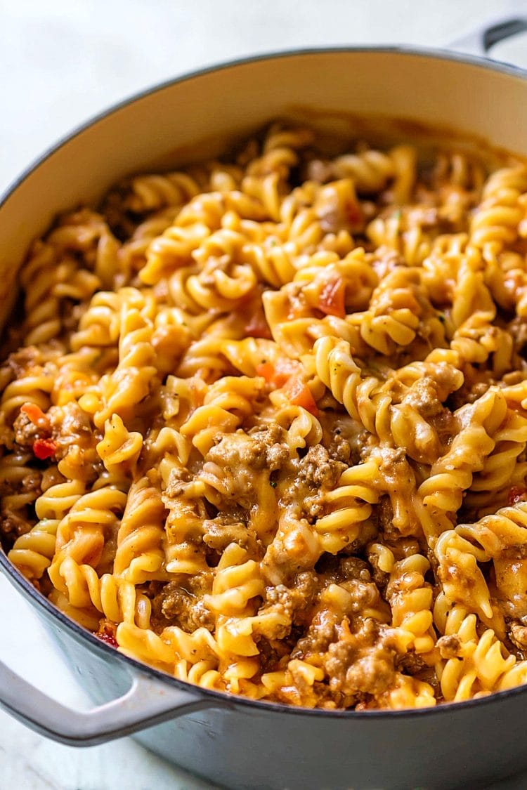 Cheeseburger Pasta - Insanely Good