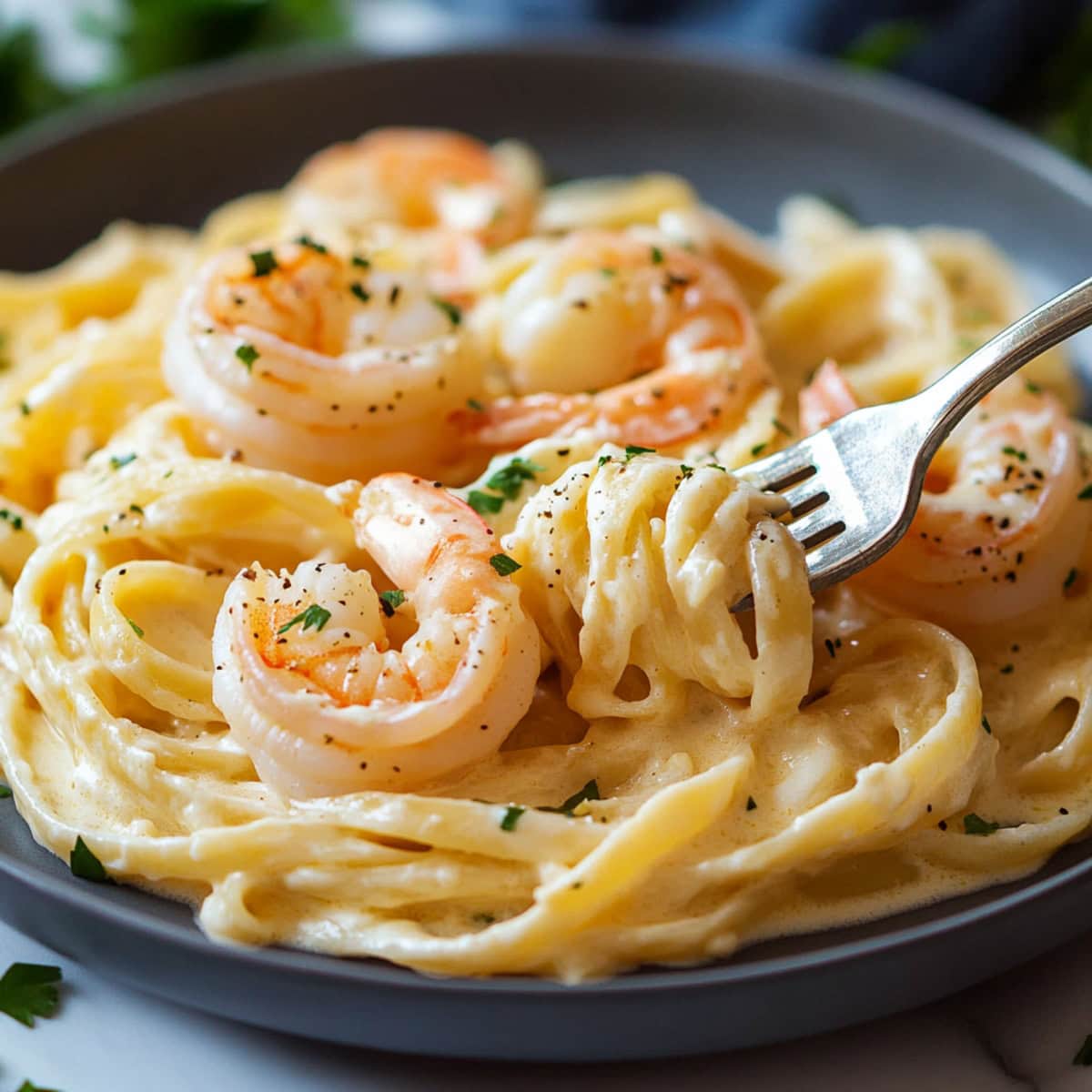 Red Lobster Shrimp Linguini Alfredo - Insanely Good