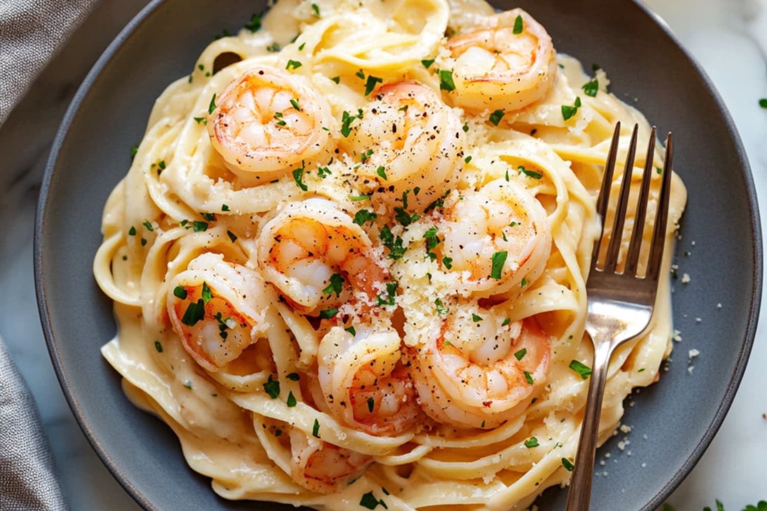 Red Lobster Shrimp Linguini Alfredo - Insanely Good
